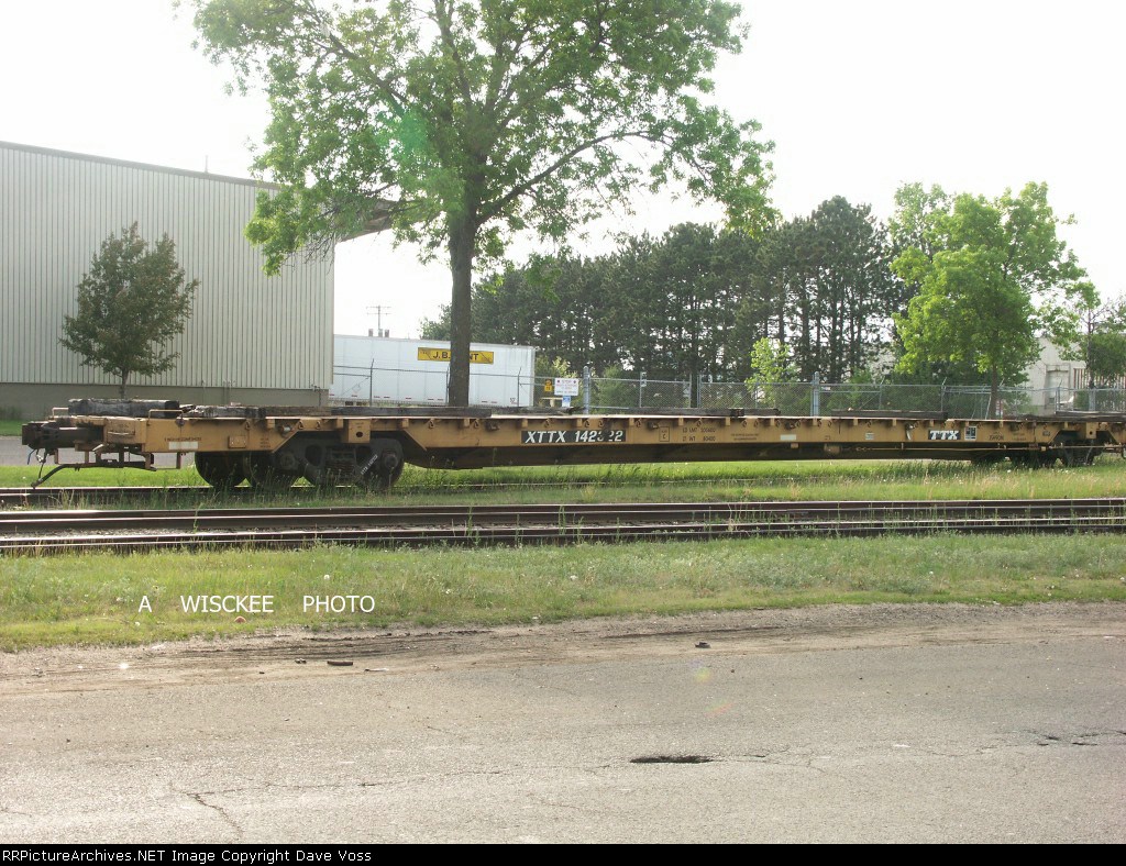 XTTX 142322 empty flat for PDM Bridge in Phillips Industrail Park